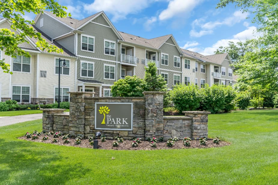 The Park | New Luxury Rentals | 20 Acres of Nature