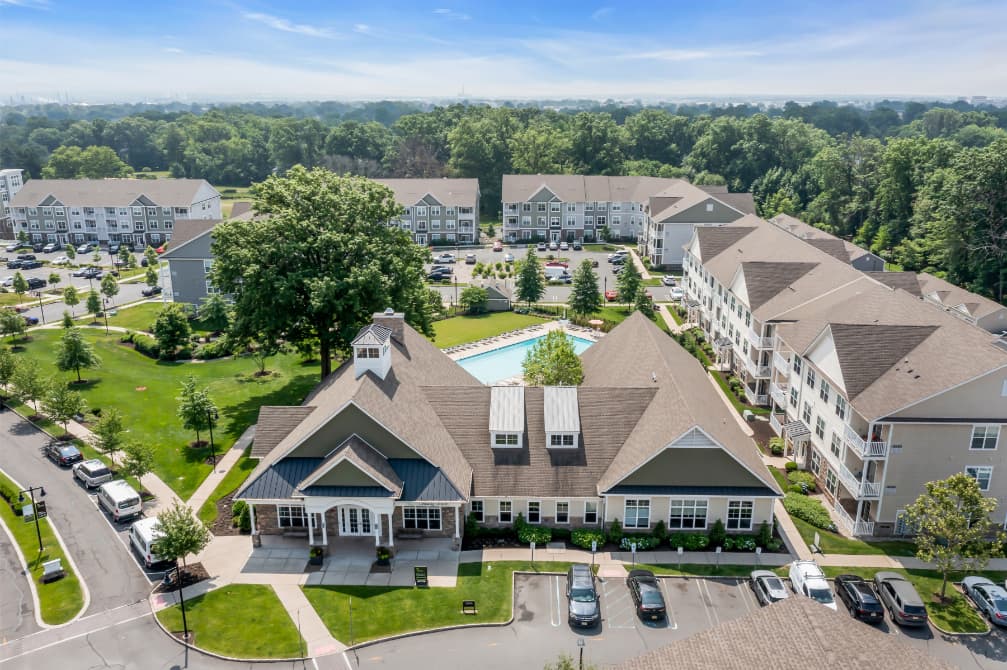 The Park | New Luxury Rentals | 20 Acres of Nature